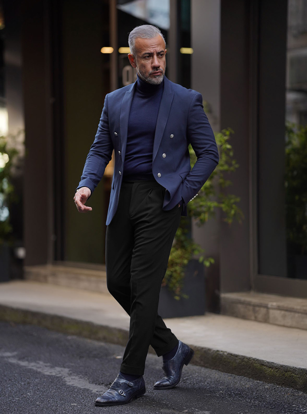 11 Navy Blazer & Black Pants Outfits for Men - Suits Expert 11 Navy Blazer & Black Pants Outfits for Men - Suits Expert